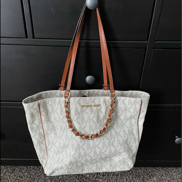 Michael Kors | Bags | Michael Kors White Tote | Poshmark